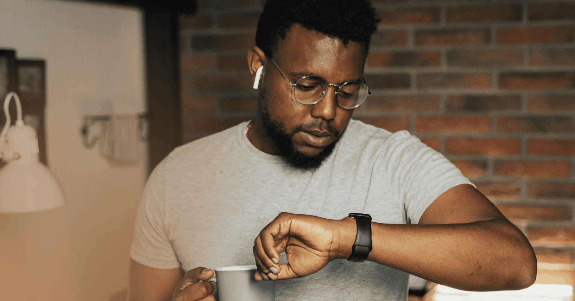 Time blindness: Symptoms, what they mean, & 5 ways to cope